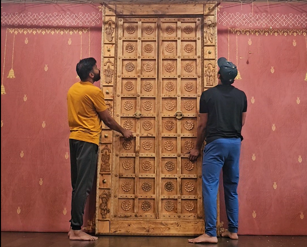 DIY grand temple door backdrop - DesiDIY